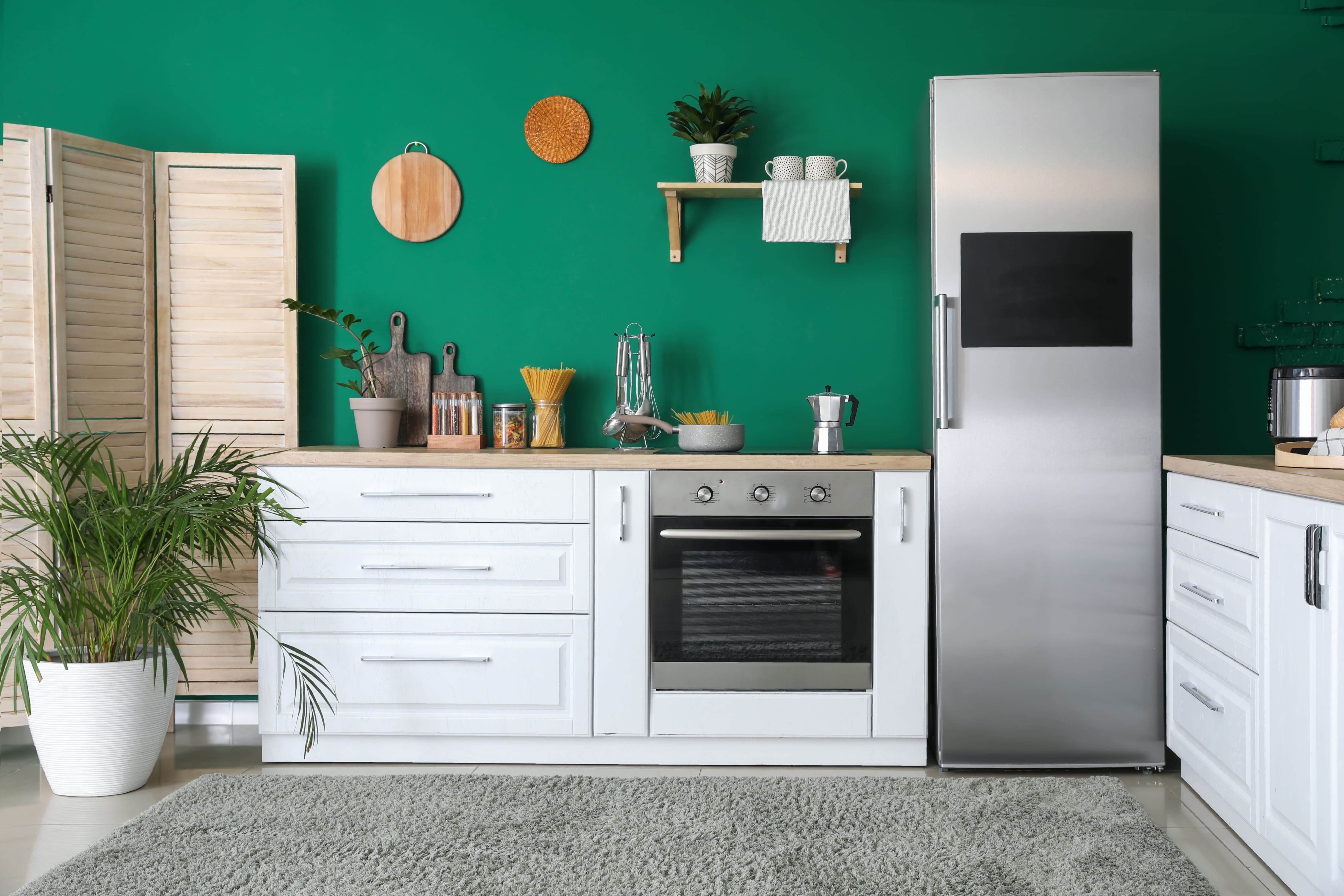 Choosing the Right Paint for Your Kitchen with Easy Clean Options